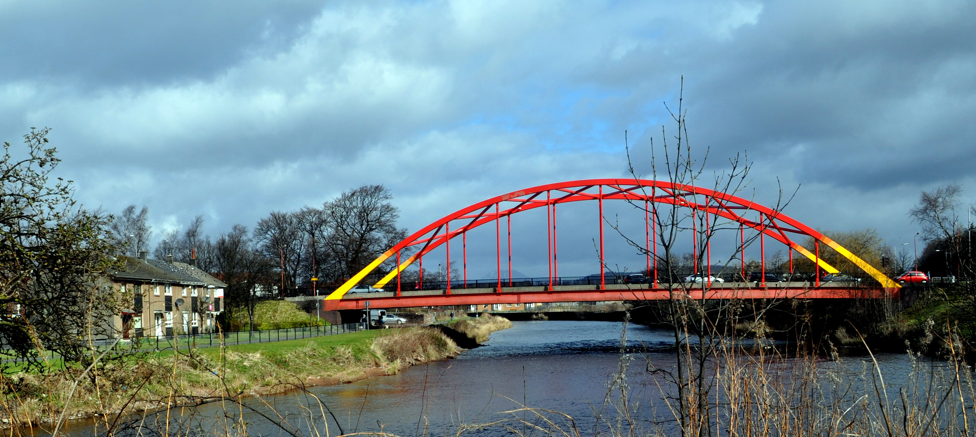 bonhill bridge pigeons 1 – THE DEMOCRAT