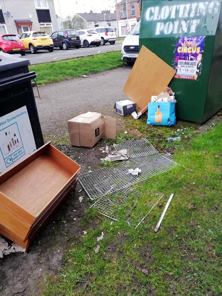 BLINKERED COUNCIL WHICH COULDN’T RUN A BATH – THE DEMOCRAT