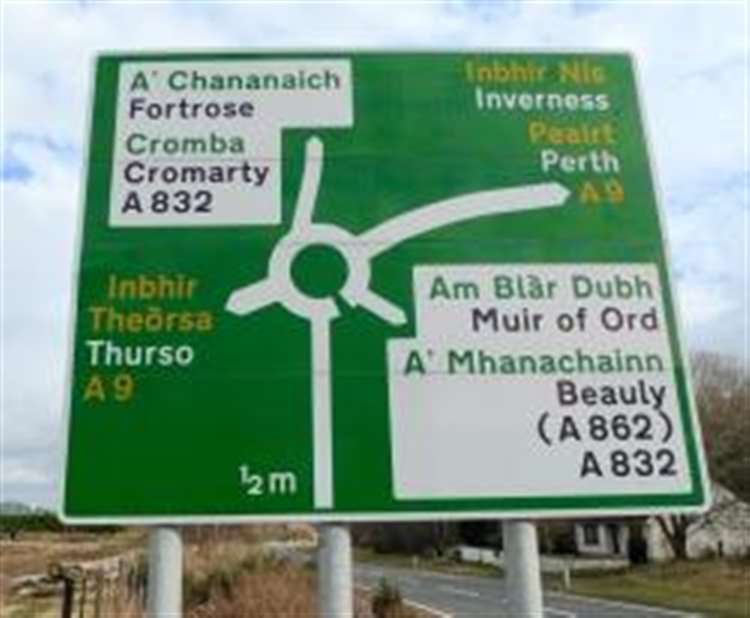 gaelic road signs 2 – THE DEMOCRAT